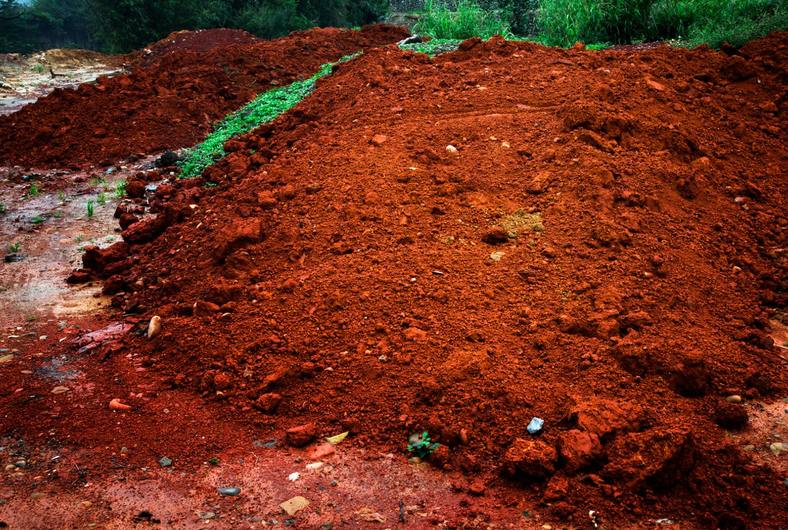 Soil Removal & Disposal In London | Garden Rubbish Collectors